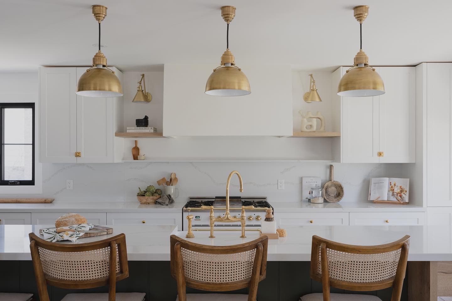 Calacatta Extra — HanStone