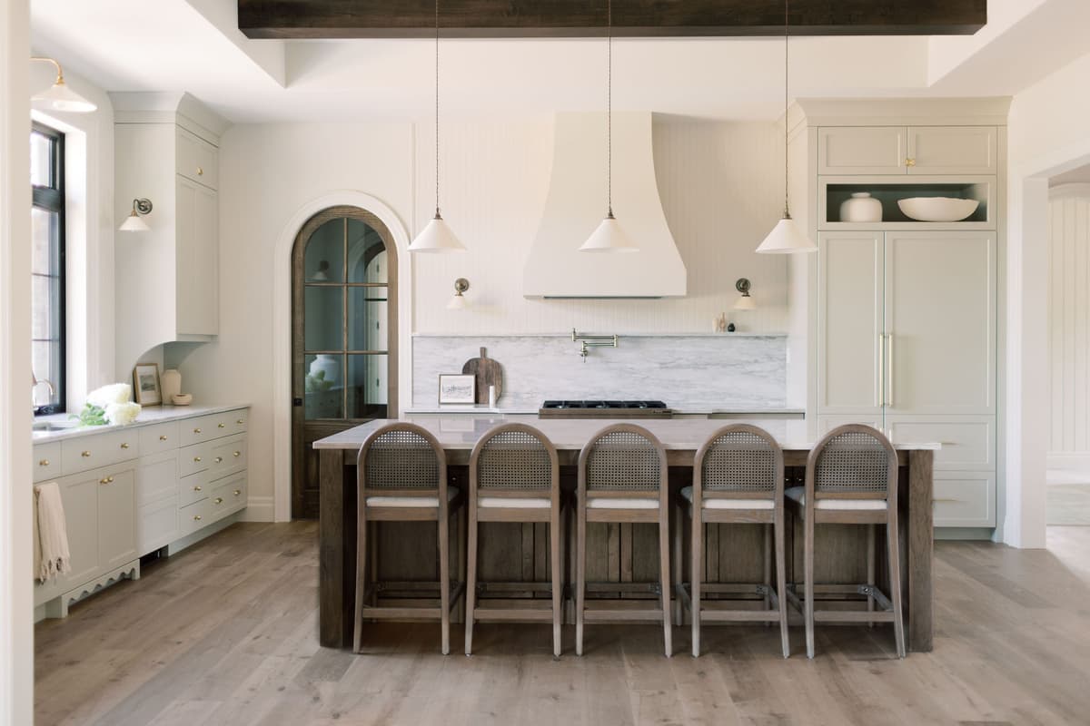 Elba White — HanStone