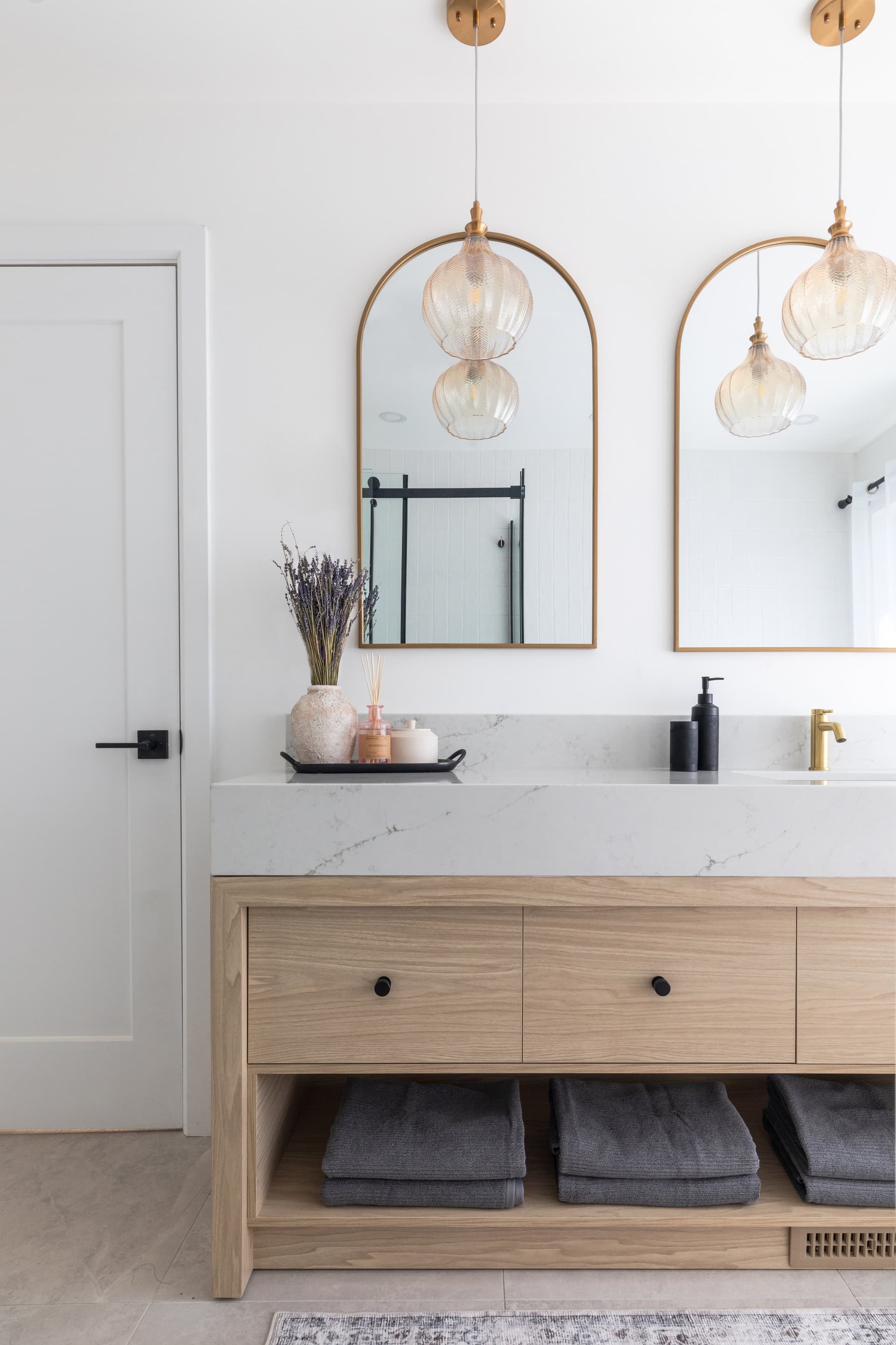 Calacatta Mont — HanStone